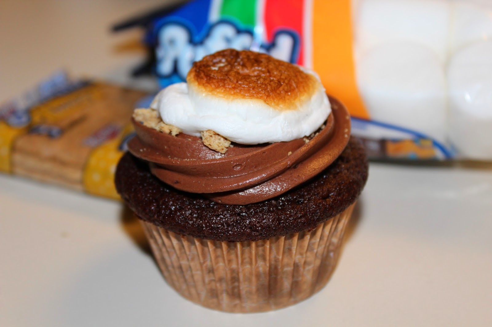 Dreaming of a Bakery: Stress Relief: S'mores Cupcakes
